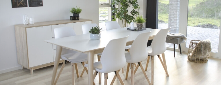 Matborduppsättning | +400 små och stora matbord med stolar | Köp nu